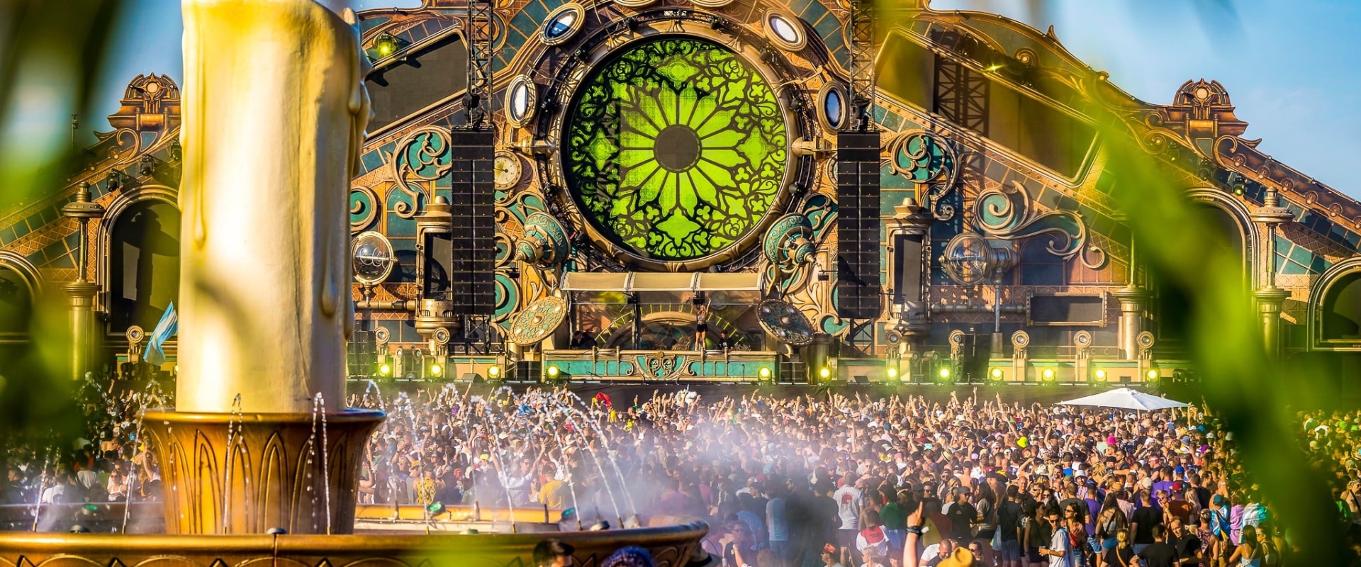 The 10 Biggest Music Festivals In The World The 10 Biggest Music Festivals In The World